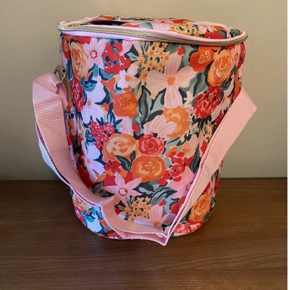 Other | The Perfect Cooler Nwt Round Bright Floral Cooler Bag Arcadia ...